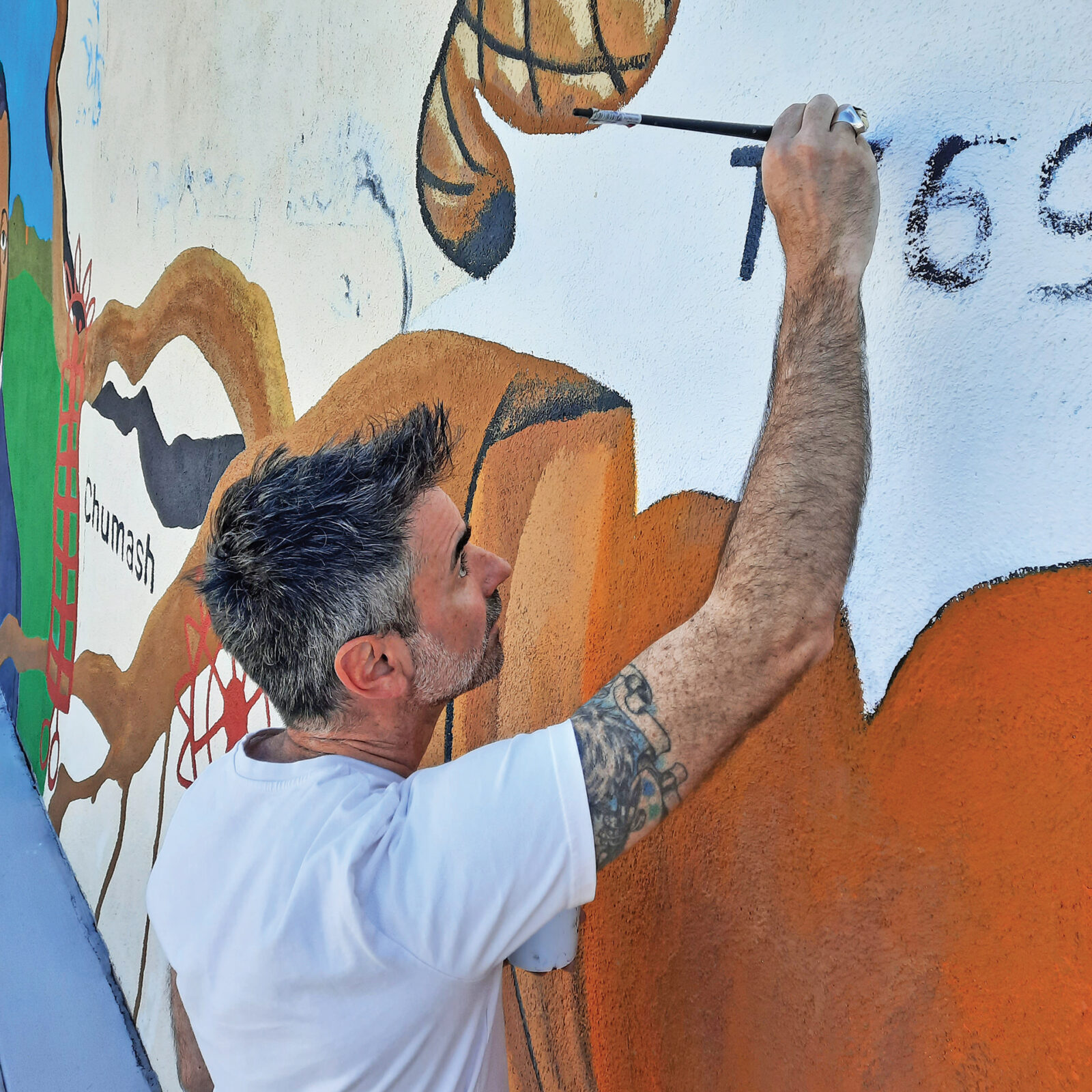 One of the Largest Murals in the Valley is a Lesson in Encino History ...